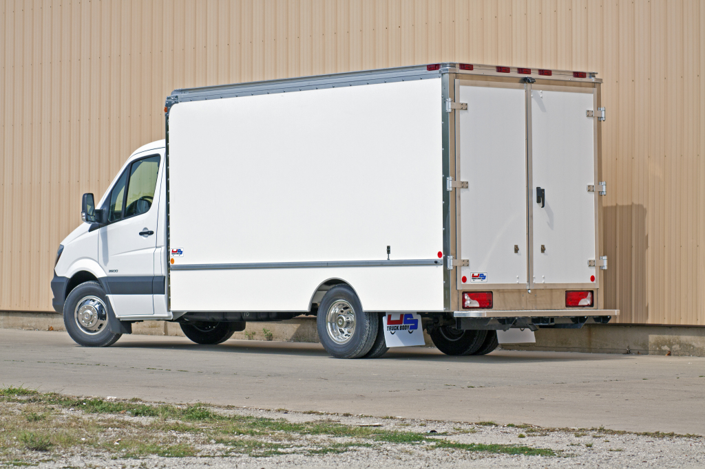 Closed Truck, side view | U.S. Truck Body
